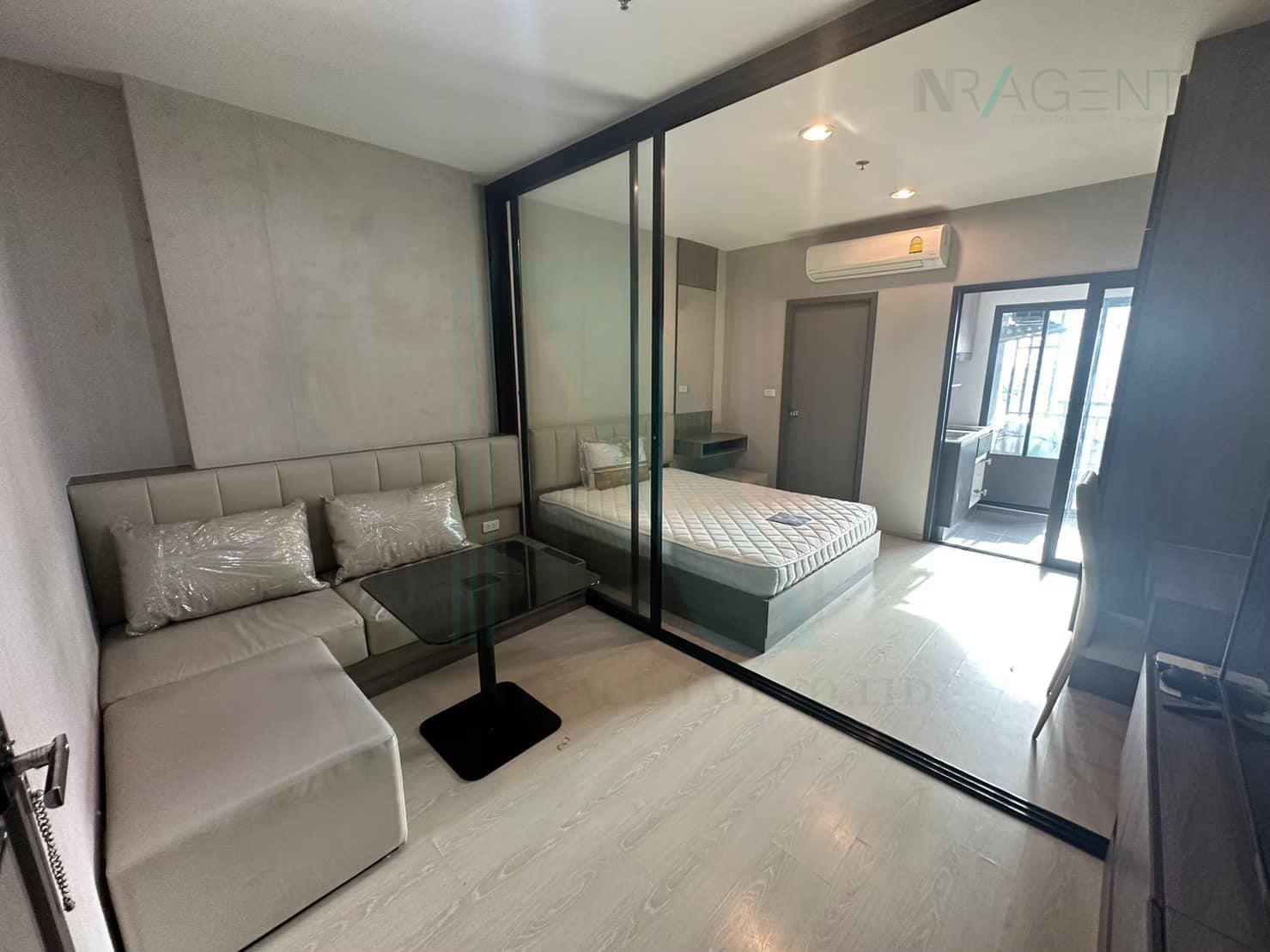 LivingInfo.io | ให้เช่า IDEO THA PHRA INTERCHANGE สตูดิโอ